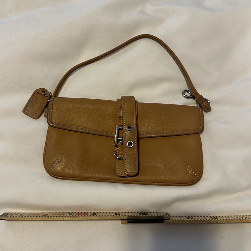 Coach Small Tan Leather Clutch - Gem